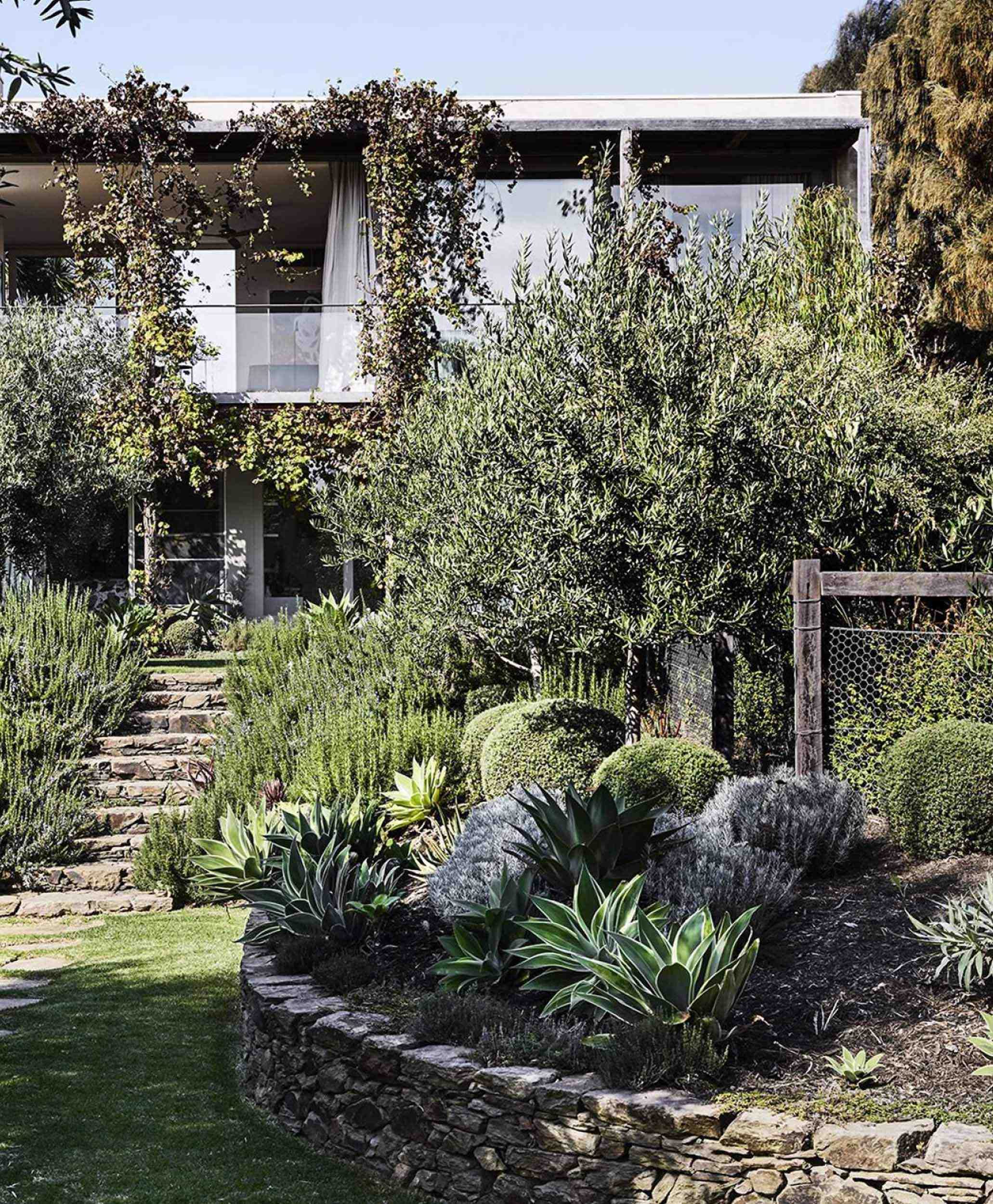 Susi Leeton | Flinders House